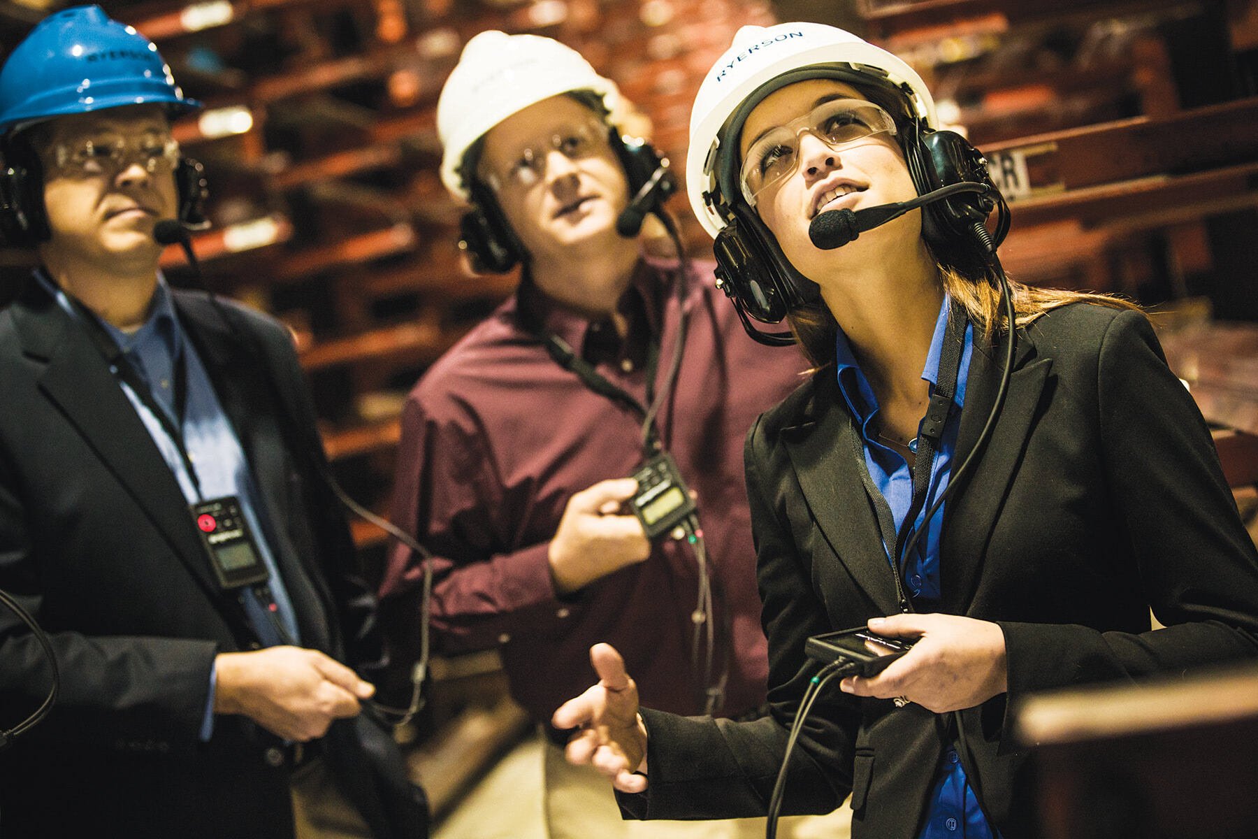 Comparing the 4 Best Wireless Tour Guide Systems | Implecho Blog